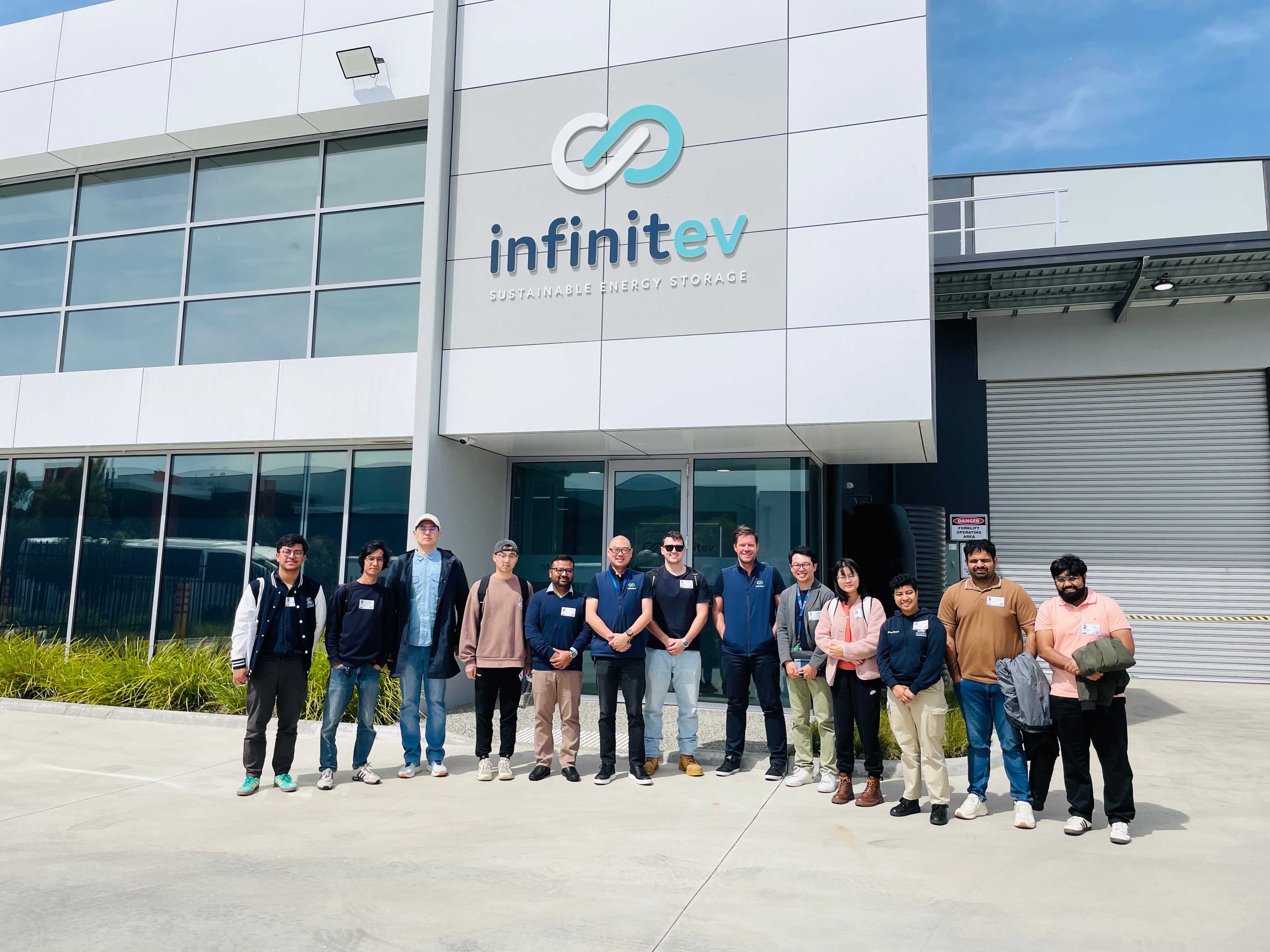 Melbourne University Students Explore Circular Solutions at Infinitev